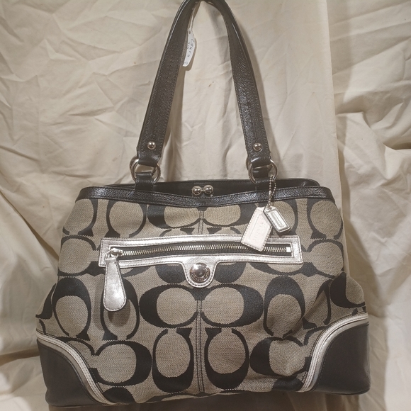 Coach | Bags | Coach Laura Shoulder Bag | Poshmark